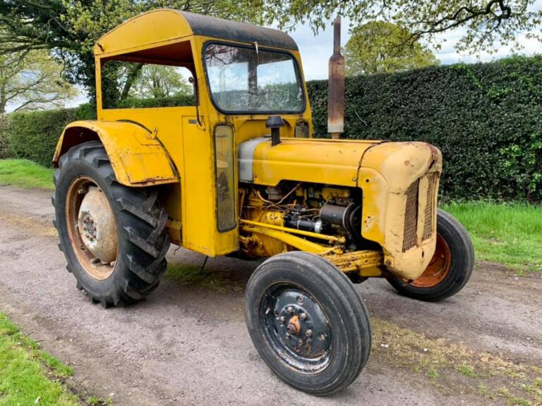 COUNTY FORDSON DEXTA – J.Staley Ltd