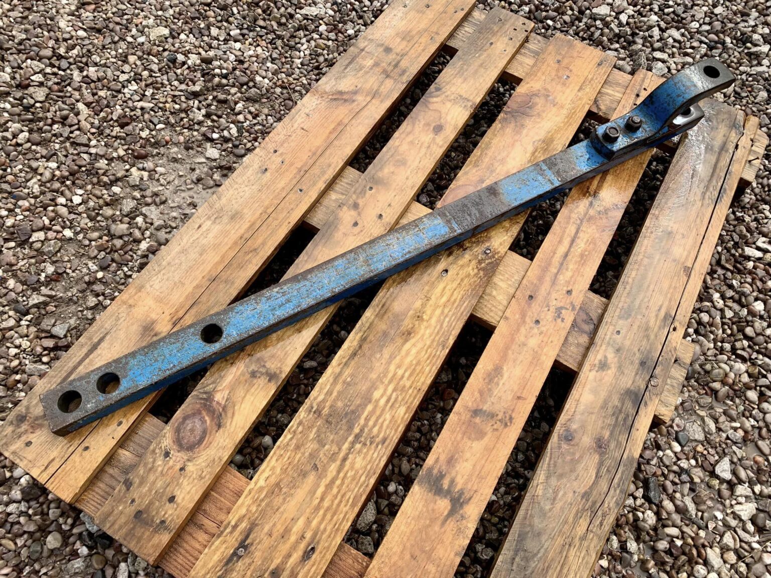 FORD 1000 SERIES DRAWBAR – J.Staley Ltd